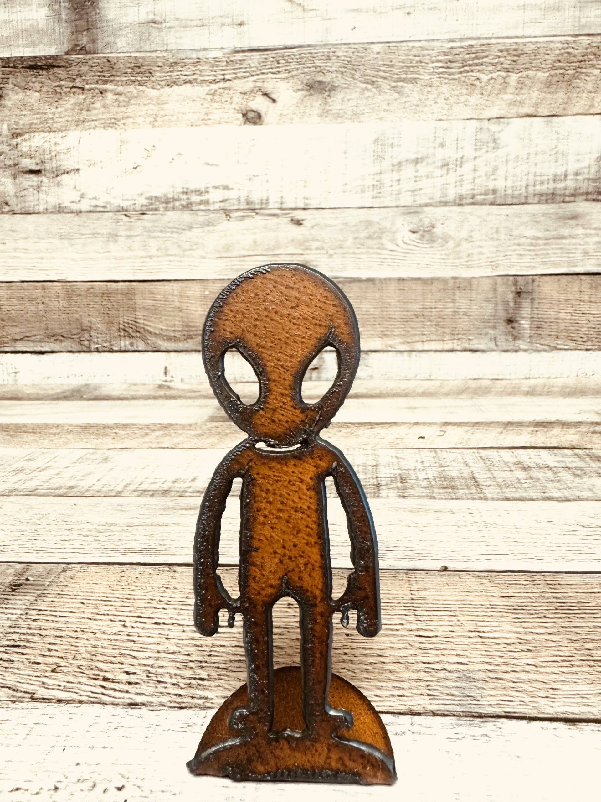 Alien Standing Doodad Figurine Rustic Metal Area 51 – Universal ...