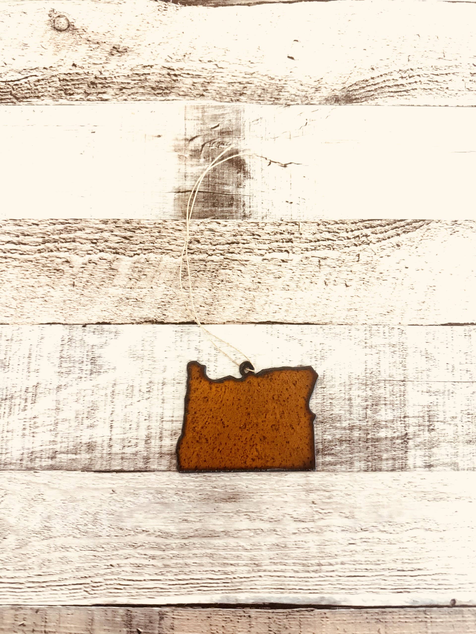 Oregon State Shape Rustic Metal Ornament – Universal Ironworks USA