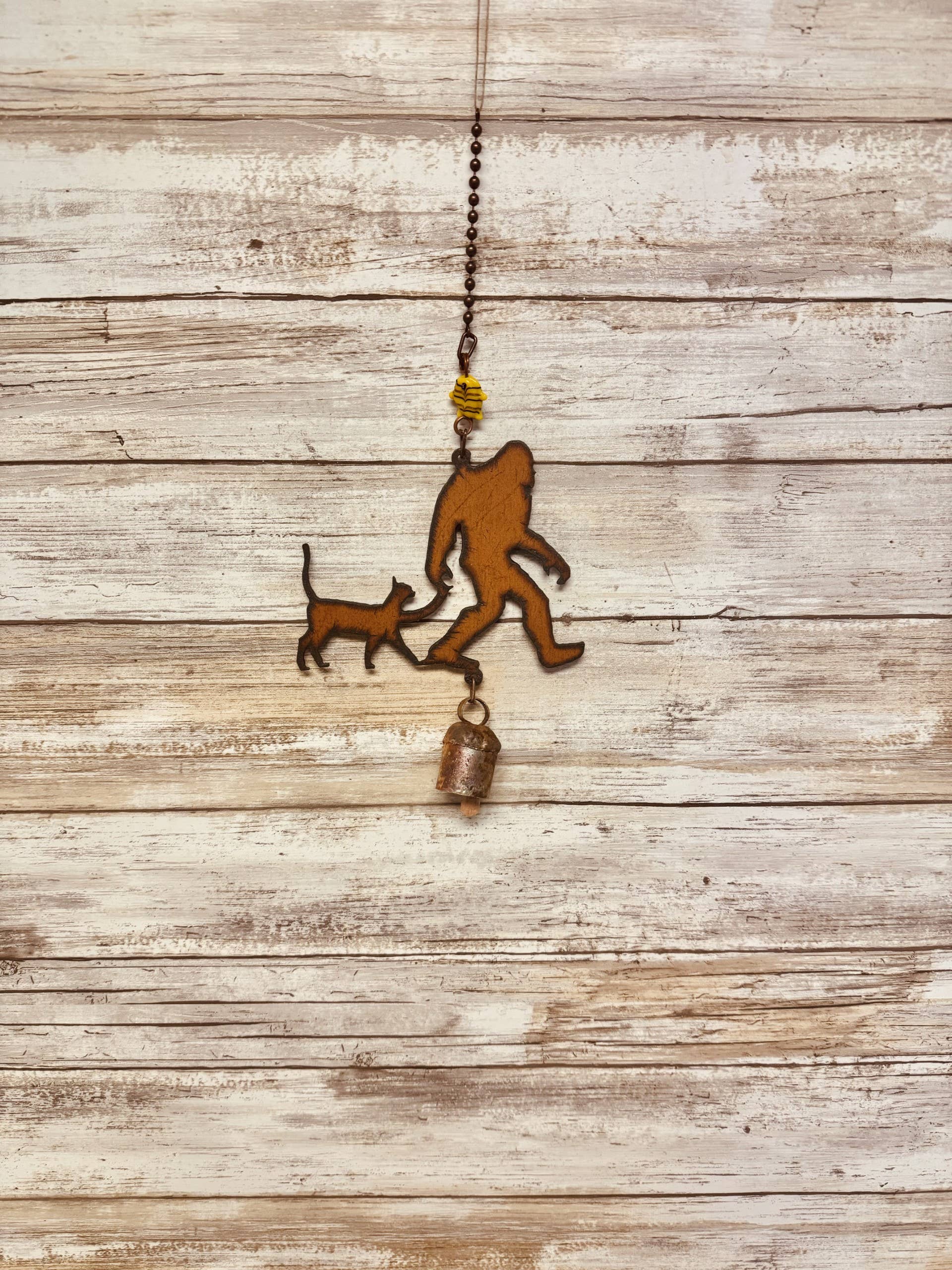 Bigfoot with Kitty Cat Rustic Metal Garden Bell Yeti Chime – Universal ...